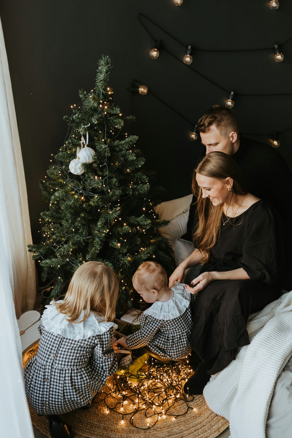 Perfect Gifts for Parents on Their Second or Third Baby - The Mother ...